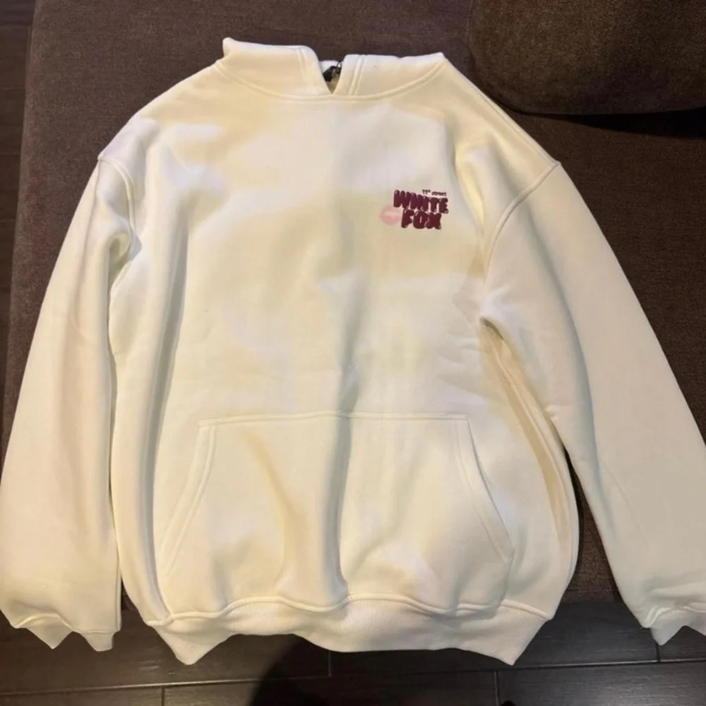 White Fox Boutique | Tops | Xss Nwt White Fox 1th Street Sweet Kisses ...